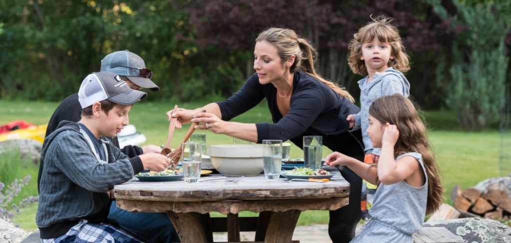 Outdoor Dining: Grilling Techniques and Recipes - The Flexible Chef